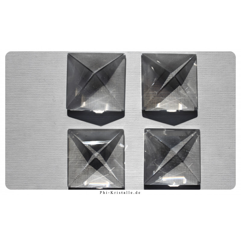 4 Maha Cohan Pyramiden Vogel Cut