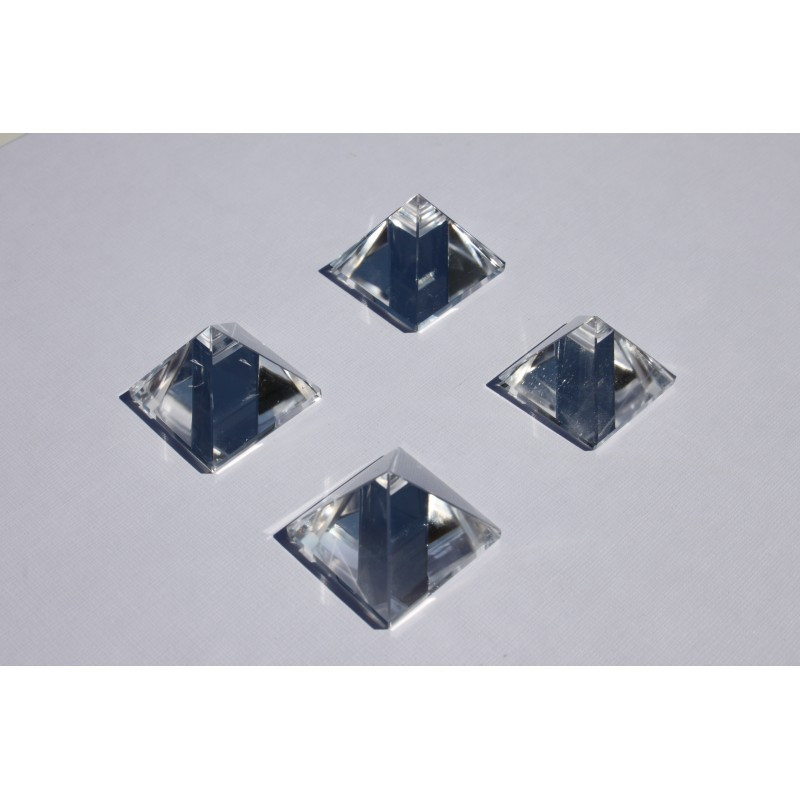 4 Maha Cohan Pyramiden Vogel Cut